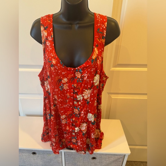 torrid | Tops | Torrid Red Floral Tank Top | Poshmark
